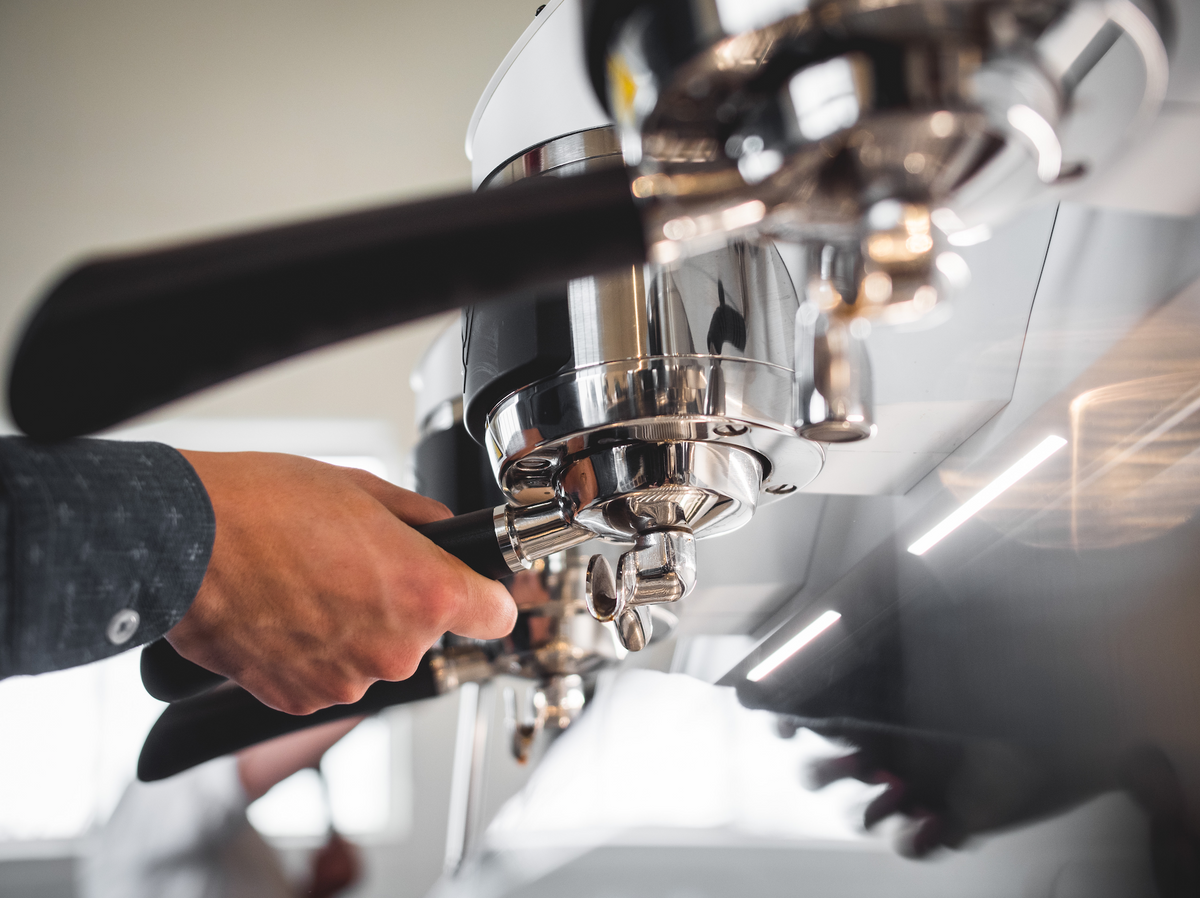 Mastering the Art of Commercial Espresso Machine Cleaning: A Comprehen ...